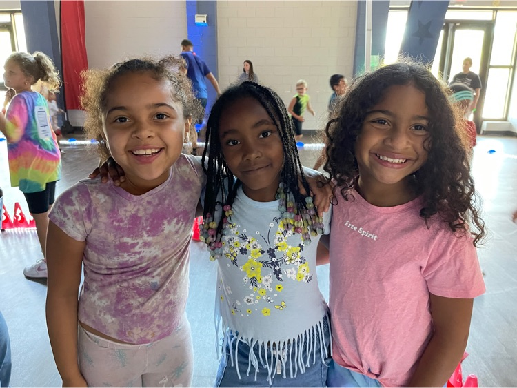 Live Feed | Pine Forest Elementary School