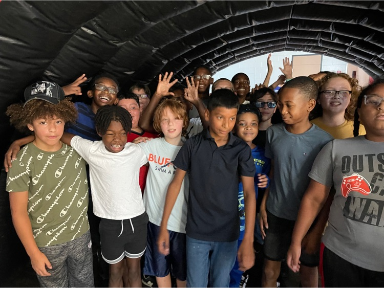 Live Feed | Pine Forest Elementary School